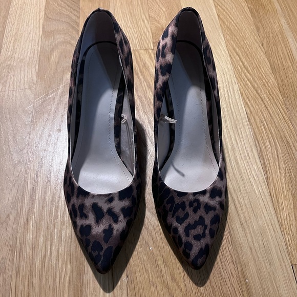 Zara | Shoes | Zara Leopard Print Heels Sz 8 Eu 39 | Poshmark